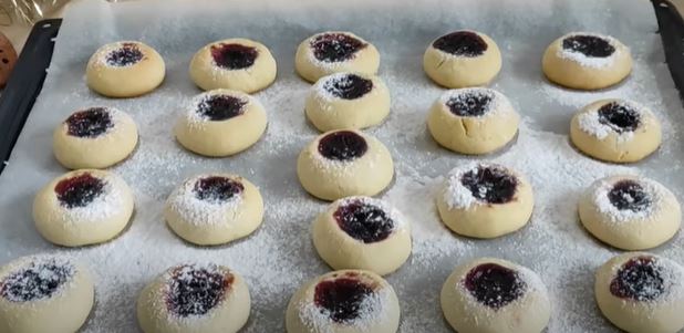 Samo 3 osnovna sastojka i 10 minuta. Kolačići!!! Tope se u ustima ...