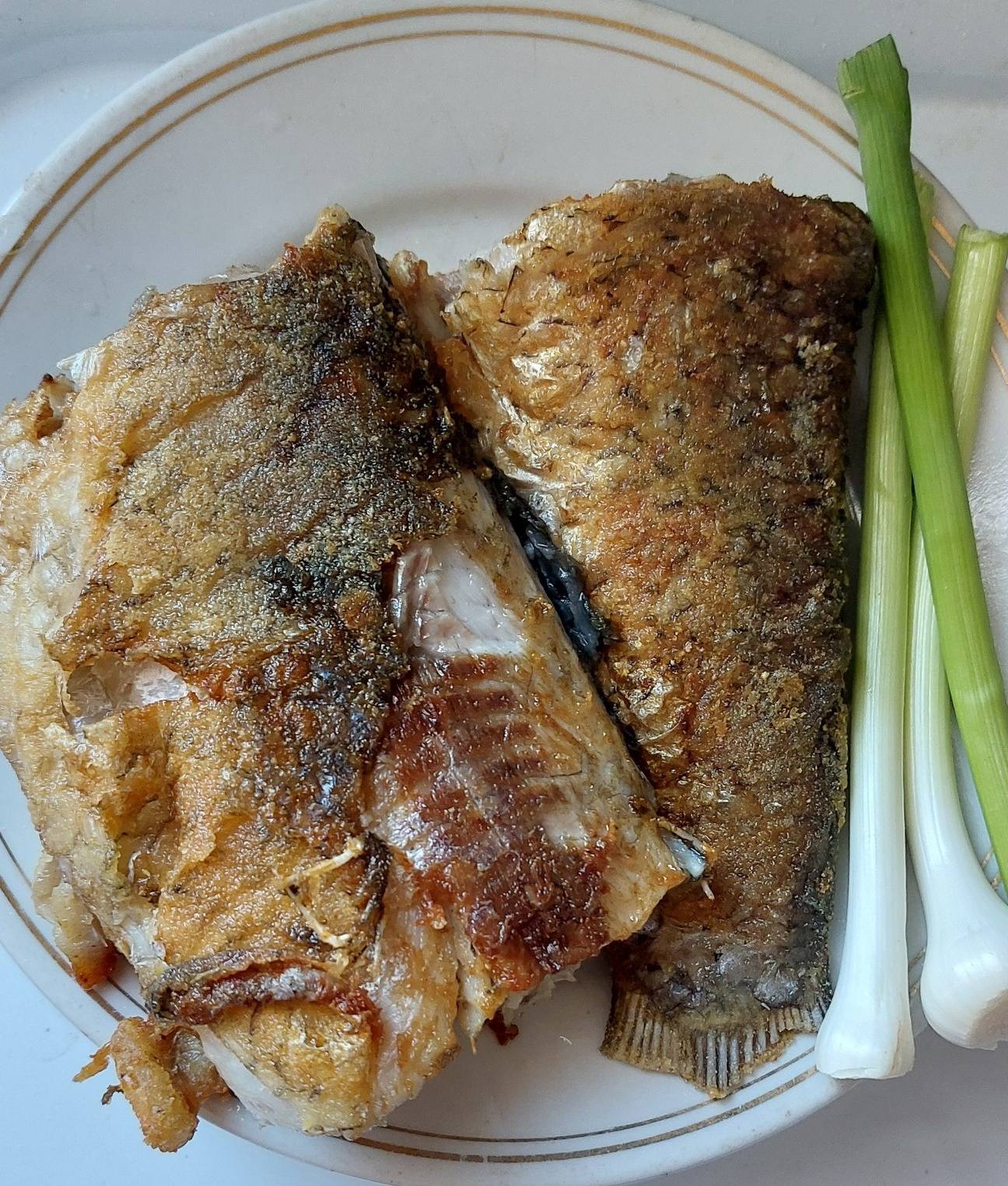 Pržena riba – Najbolji recept za hrskavu i sočnu ribu - sofra-recepti.com