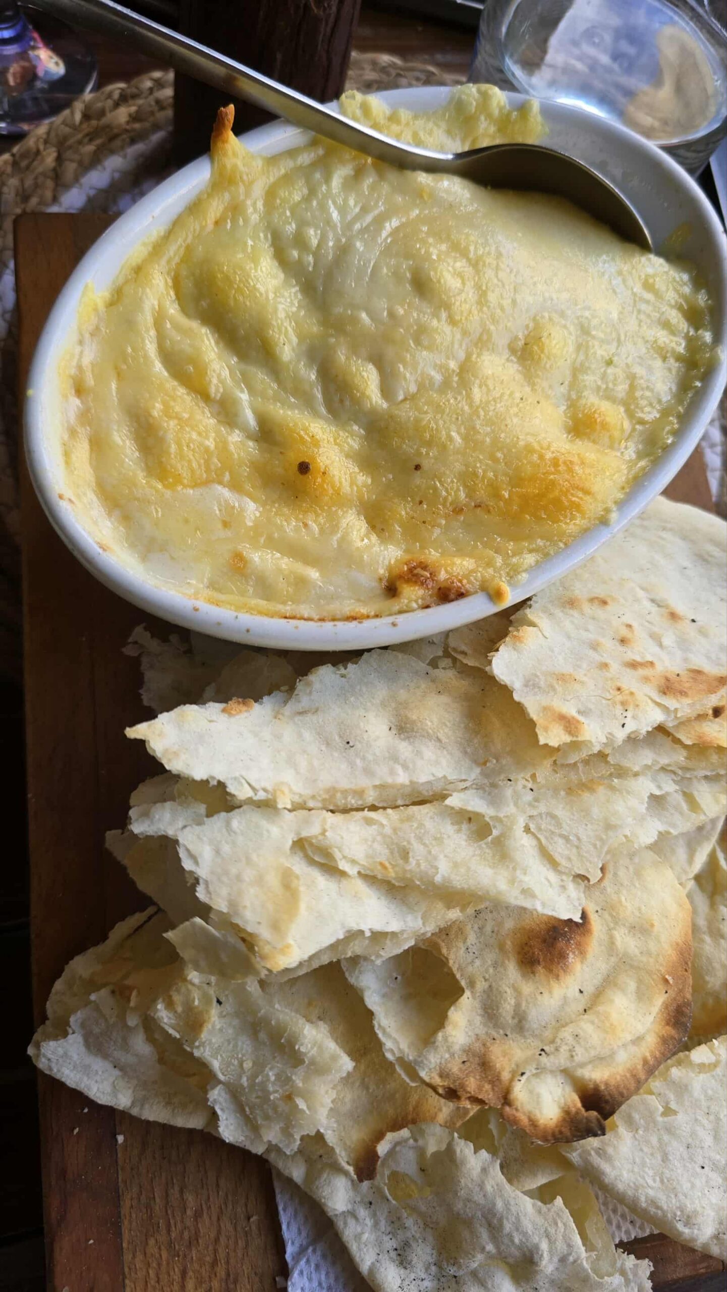 TOPENO SIRENJE IZ FURNE – Recept koji će vas oduševiti! - sofra-recepti.com