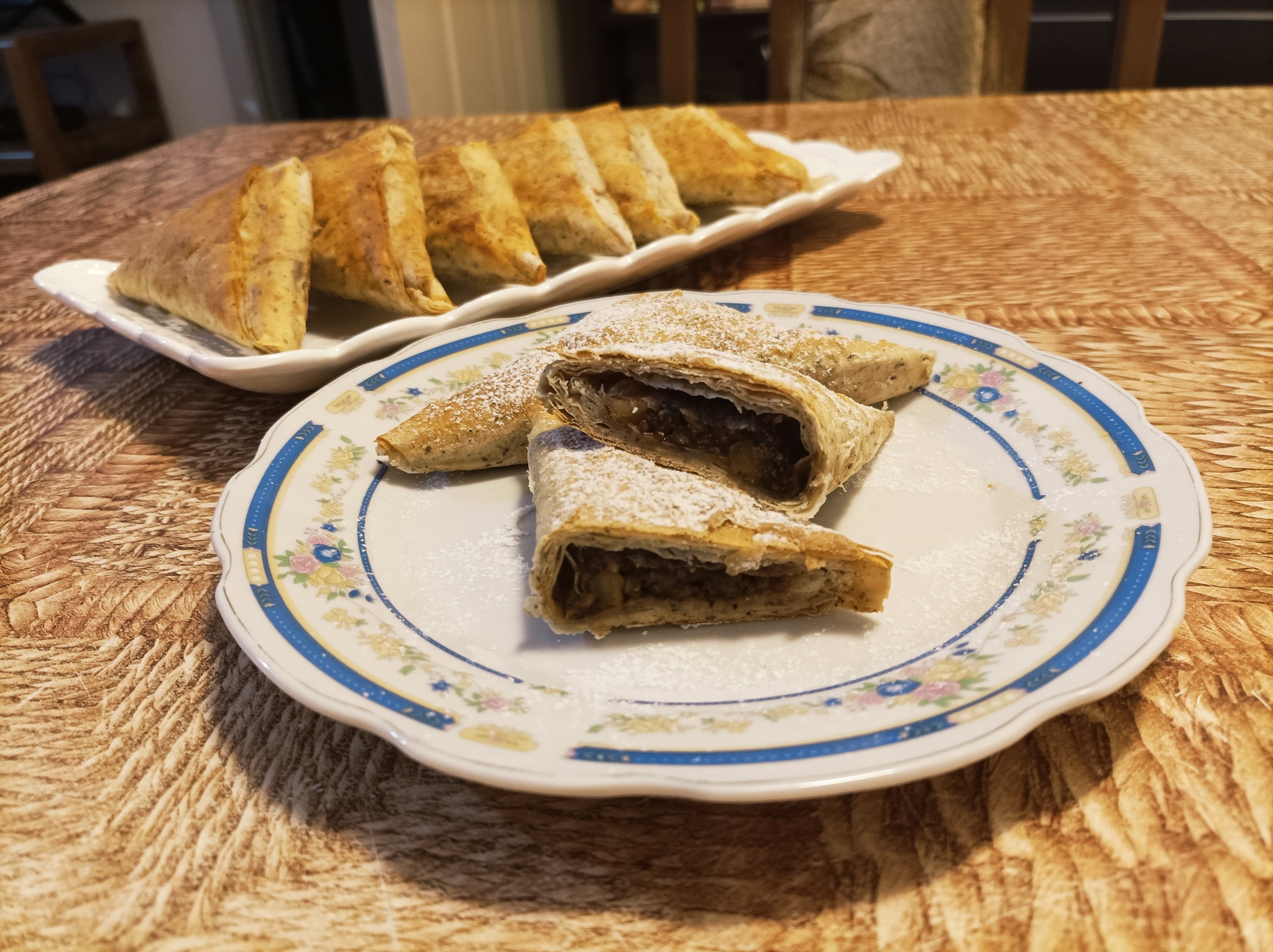 SLATKI TROUGLIĆI – Brzi Kolači Koji Osvajaju Na Prvi Zalogaj - sofra ...